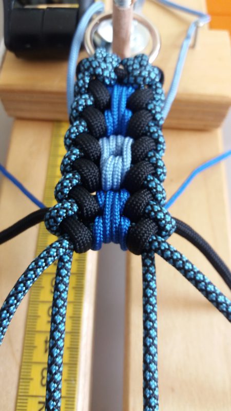 Sanctified Modified Square | Swiss Paracord GmbH