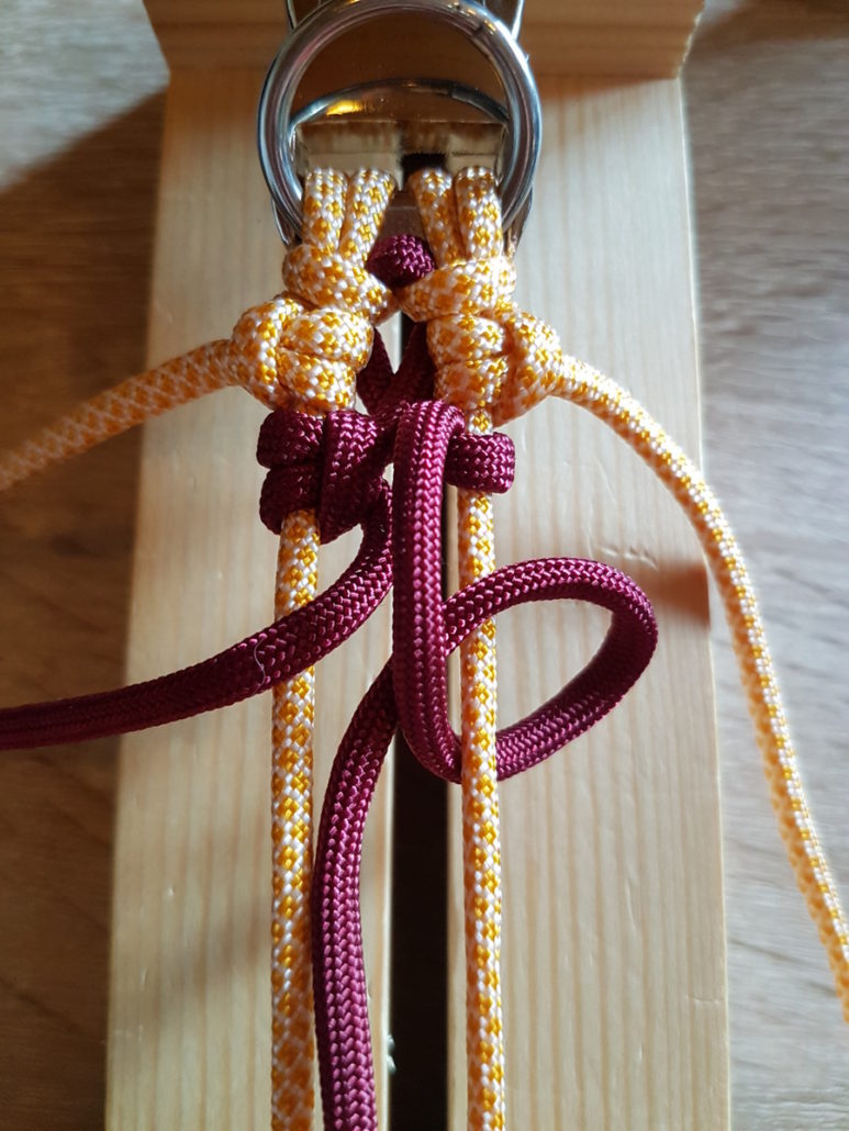 Crossed Sennit | Swiss Paracord GmbH