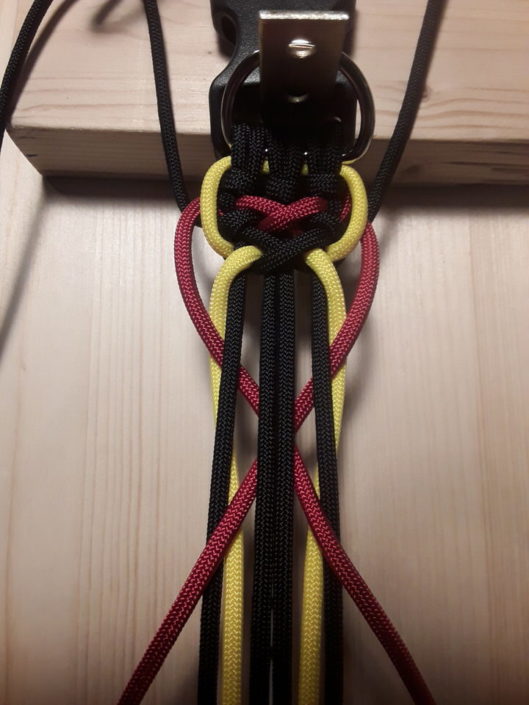 3 Way Tie | Swiss Paracord GmbH